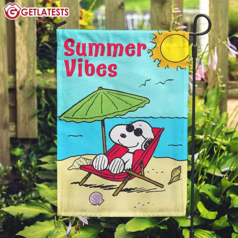 Snoopy the Peanuts Summer Beach Vibes Flag