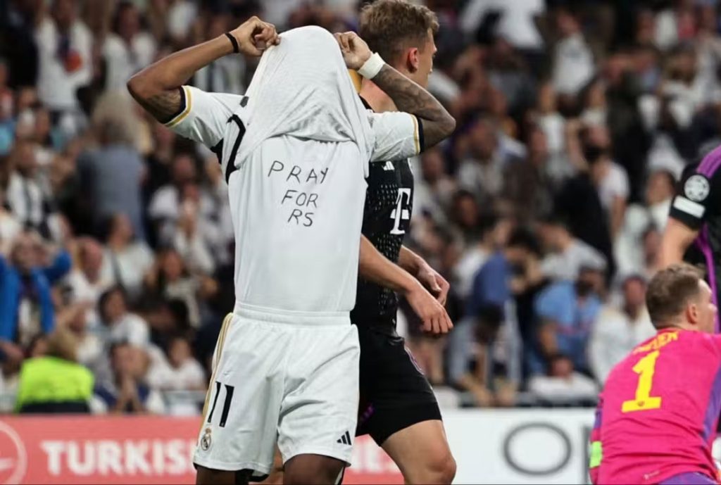 Real Madrid Rodrygo Wearing Pray For RS T-Shirt