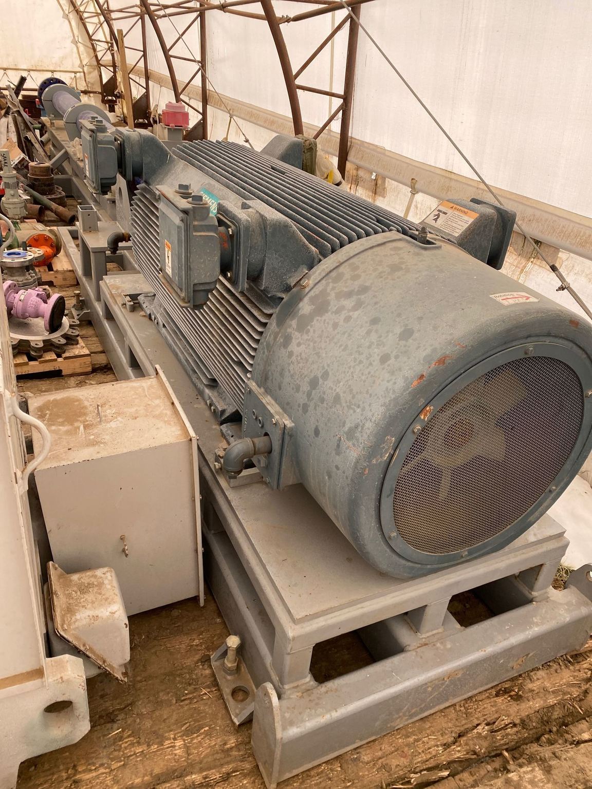 Fuelled | Pump - 700 HP REDA Pump w/ 480 V 3-Phase Induction Motor