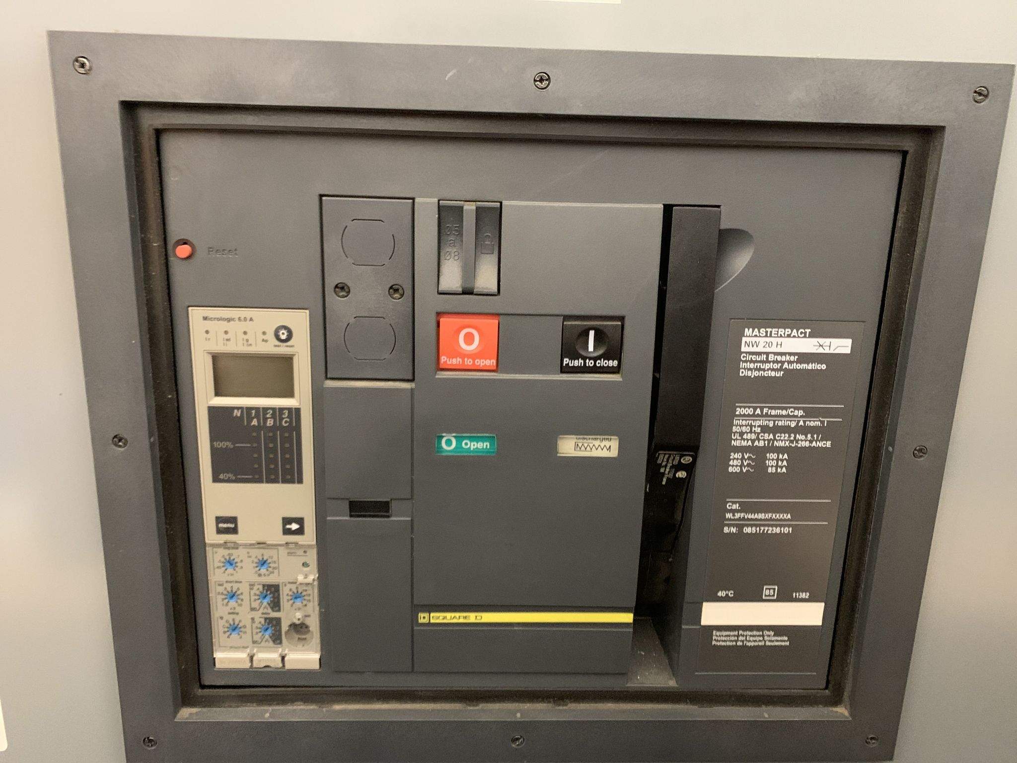 Fuelled | Miscellaneous Item - 600V 2000A Schneider Switchgear