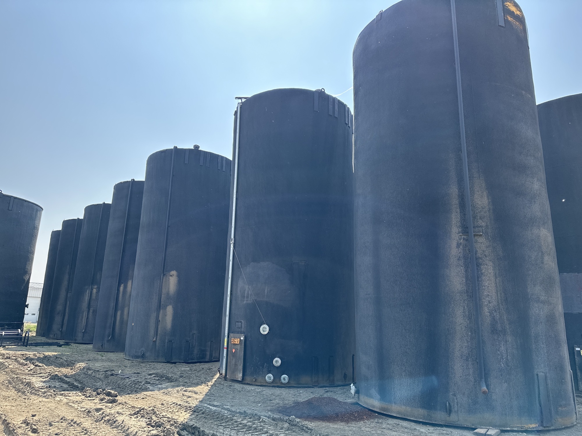 Fuelled | Tank - REFURBISHED 1000 BBL 8 Oz Coated Insulated Tanks