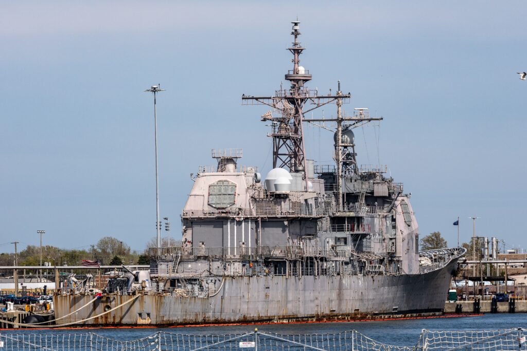 Ticonderoga Leaves the Fleet: The US Surface Navy Continues to Shrink ...